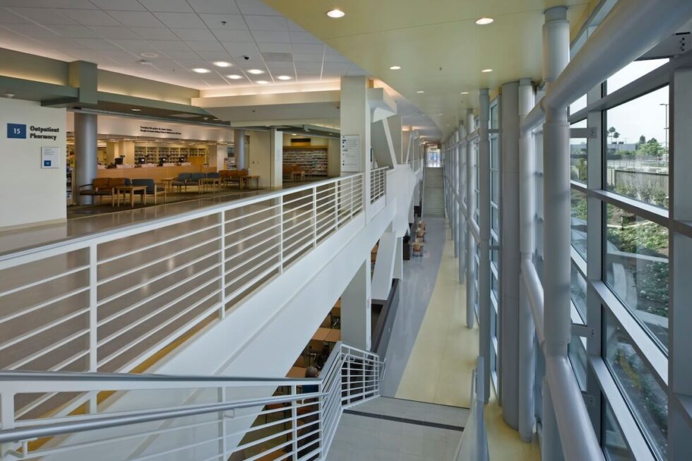 Kaiser Downey Medical Center - TrueNorth Steel