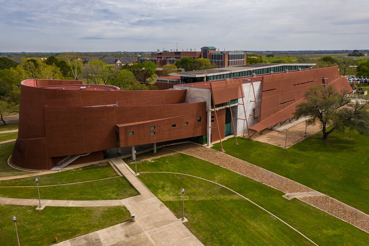 A&M University Architecture Building - TrueNorth Steel